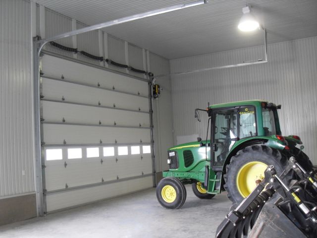 Portes Baril | Portes de Garage pour le milieu agricole