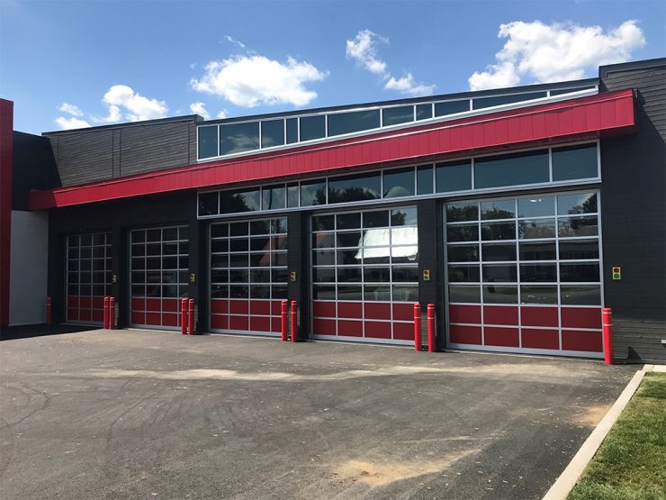 Portes de garage industrielles et comerciales – Portes Baril | Portes ...